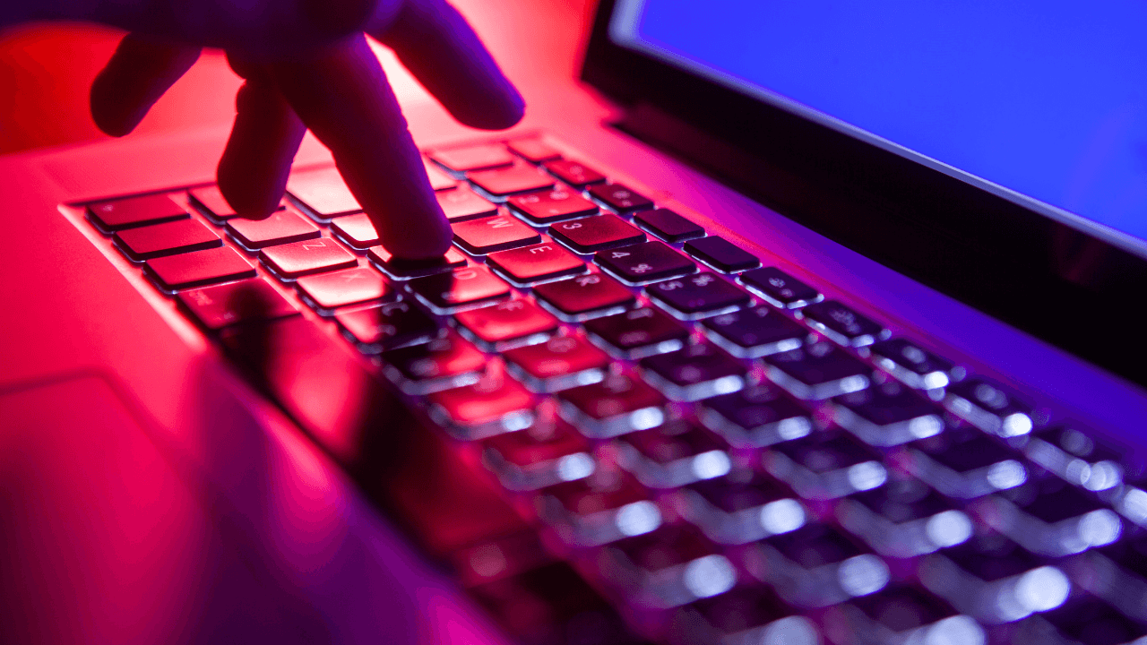 Protege tu negocio con ciberseguridad avanzada - Ibis Computer